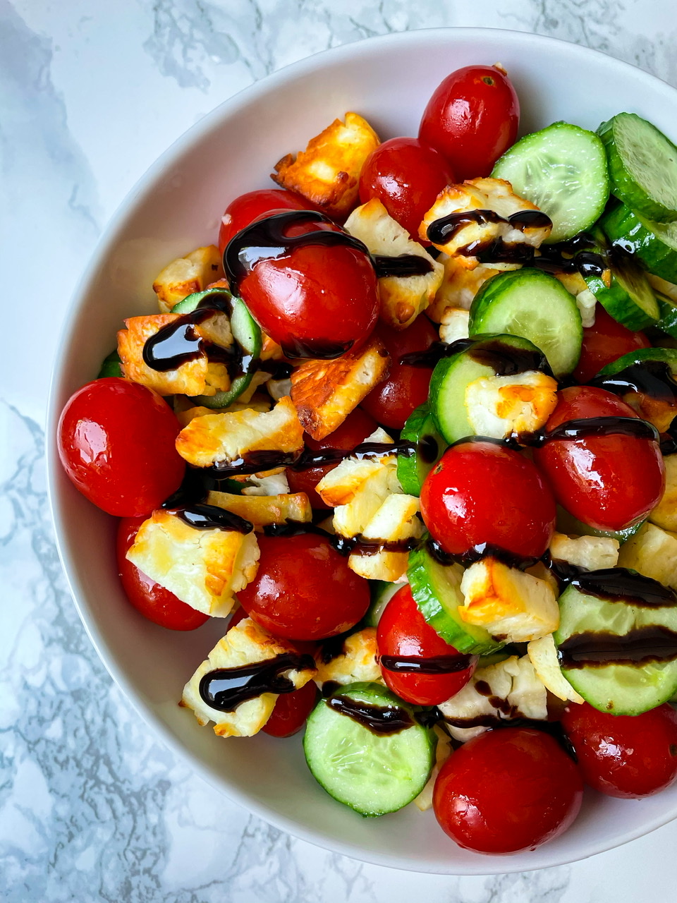 Halloumi Salad | Crispy Halloumi Cheese