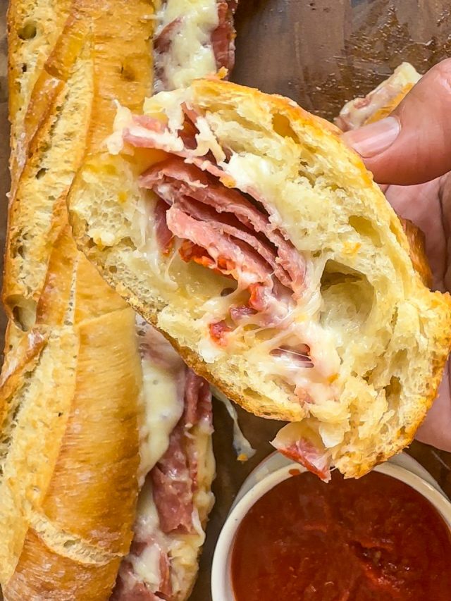 Stromboli Sandwich | Baked Italian Sub with Cheese and Cold Cuts